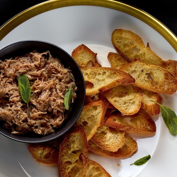 1 TIN OF DUCK RILLETTES – Gracious and delicious